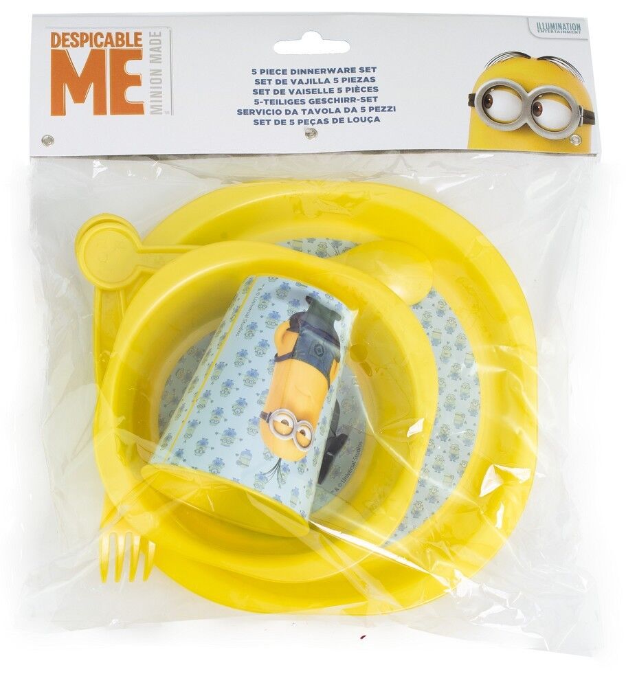 Despicable Me 5 Piece Dinnerware Set RRP £5.99 CLEARANCE XL £3.00 ...